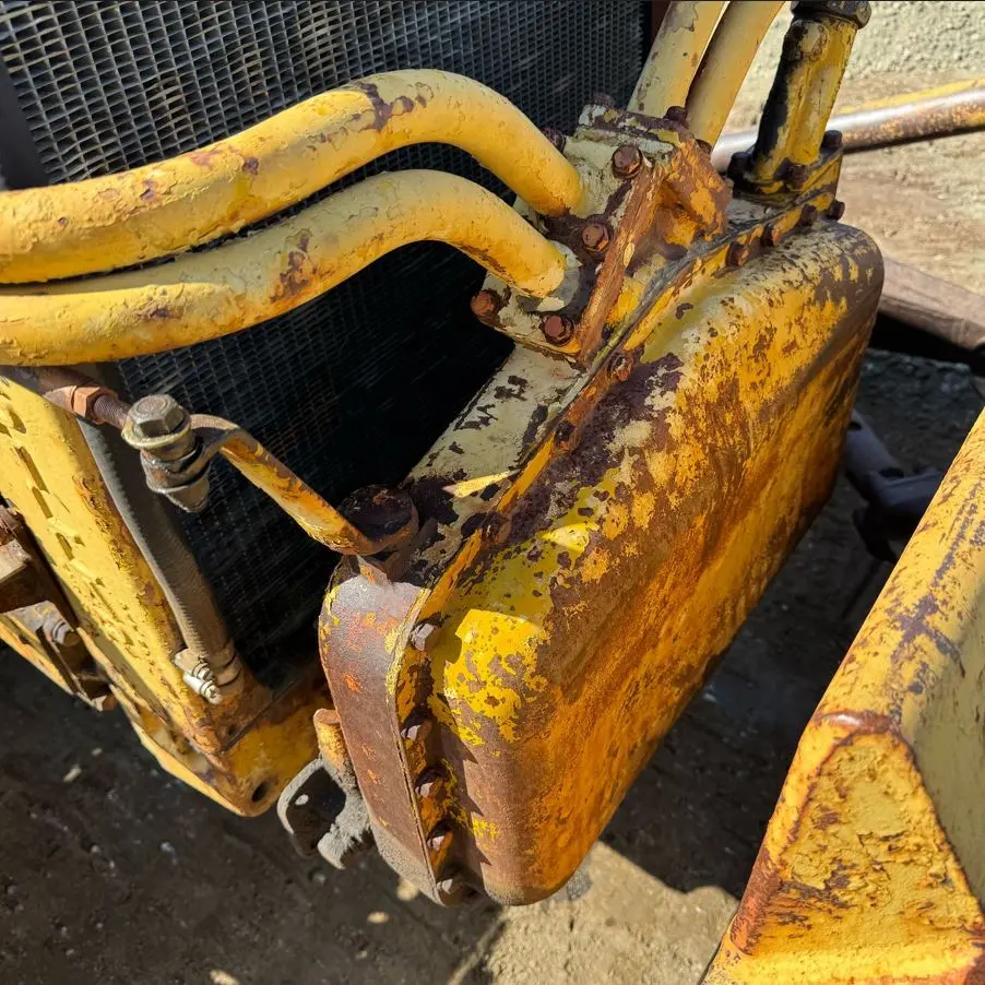 Adding a blade float to pump- 1942 D4 | Forum - ACMOC