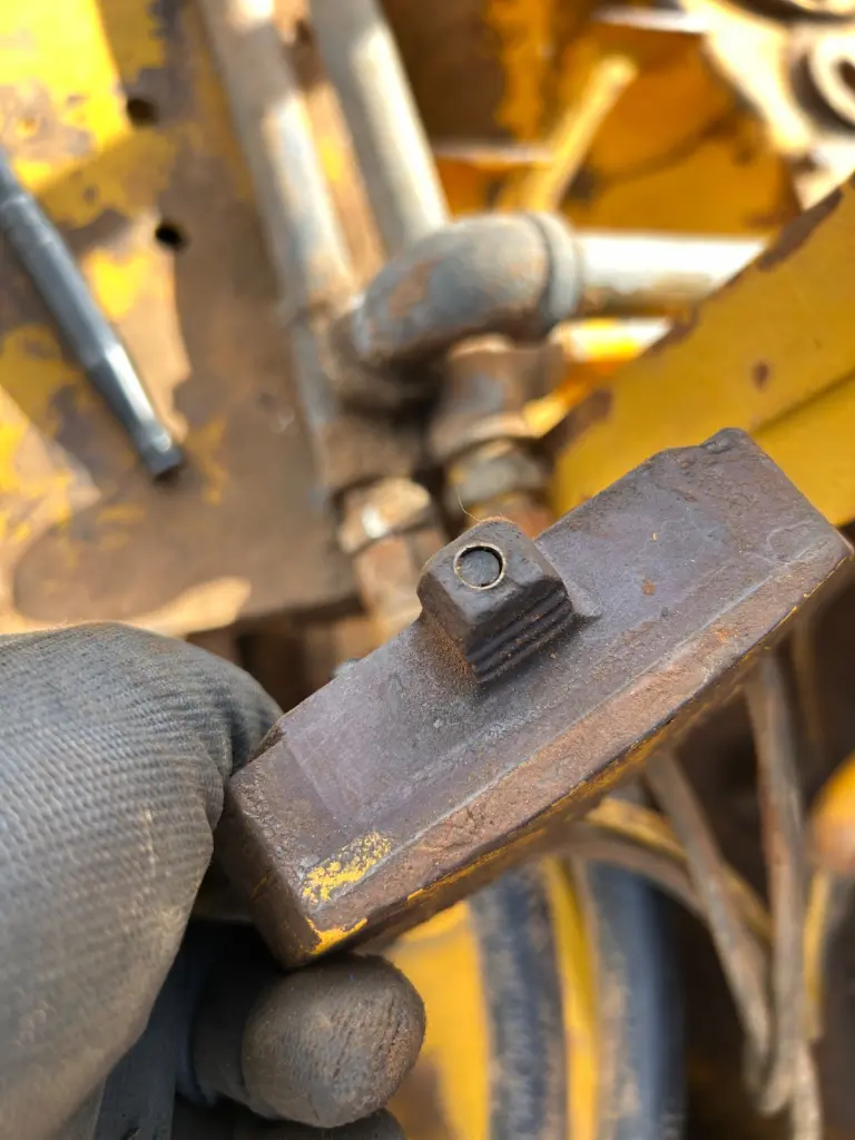 Cat fifteen magneto | Forum - ACMOC