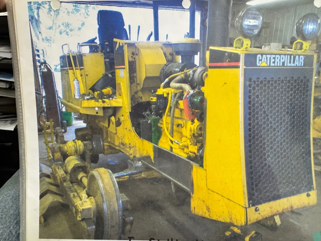 Cat AG6 and AG4 @ Missouri River Valley Steam Eng Show This Week ...
