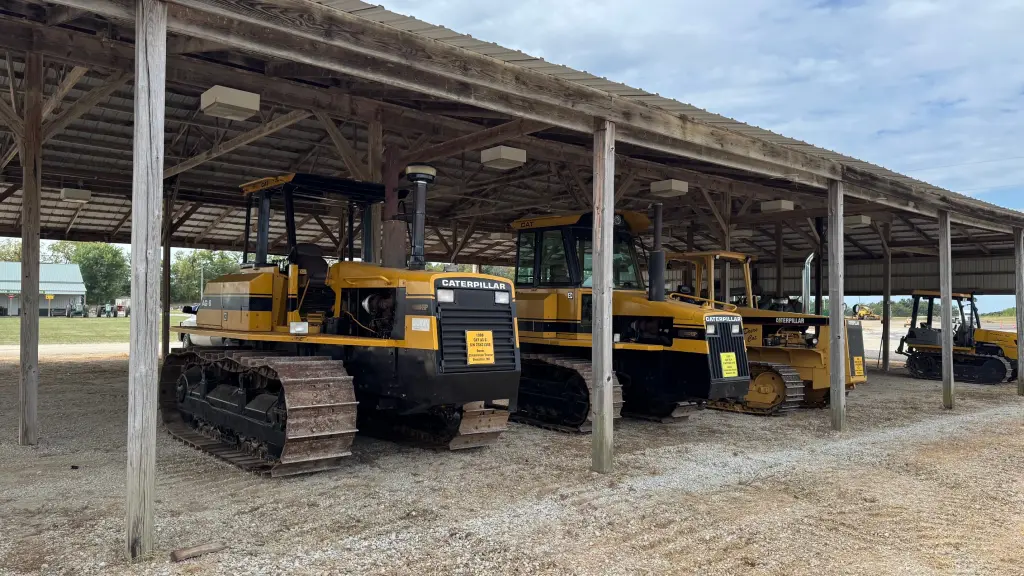 Cat AG6 and AG4 @ Missouri River Valley Steam Eng Show This Week ...